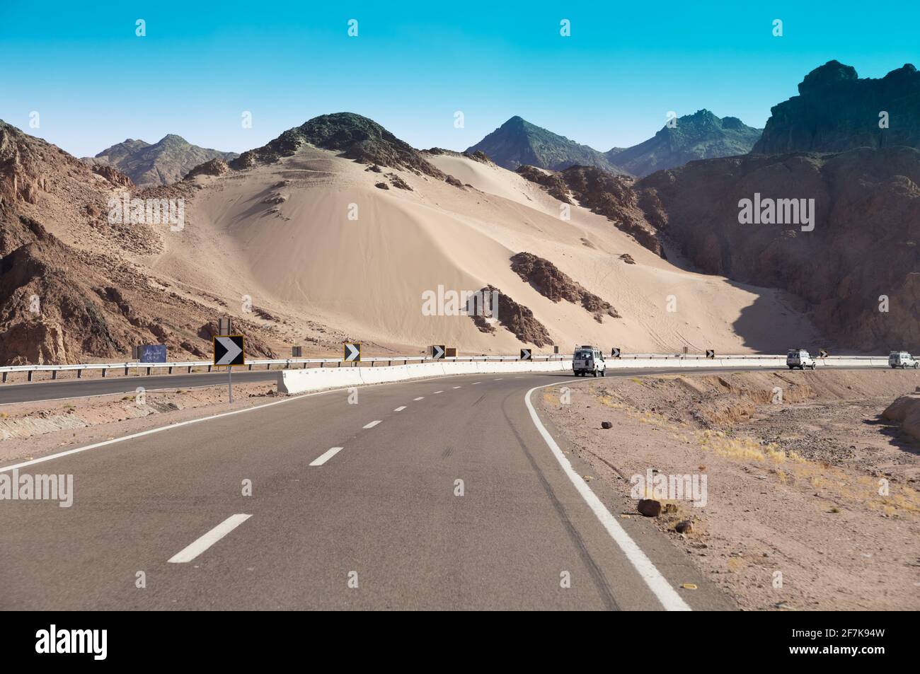 Sinai desert hi-res stock photography and images - Alamy
