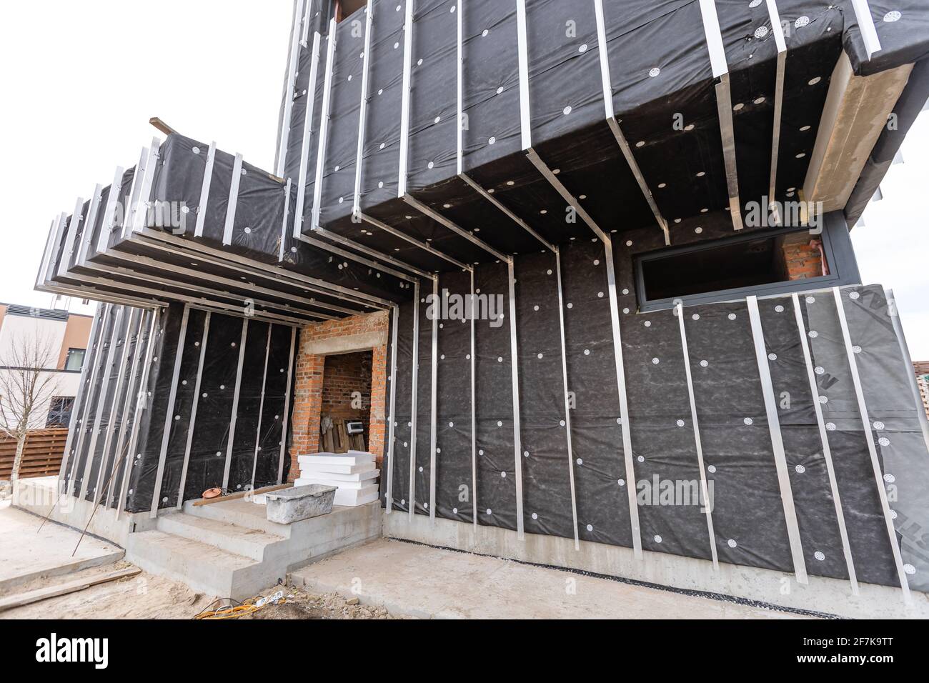 Building Construction Site in progress to new house Stock Photo - Alamy