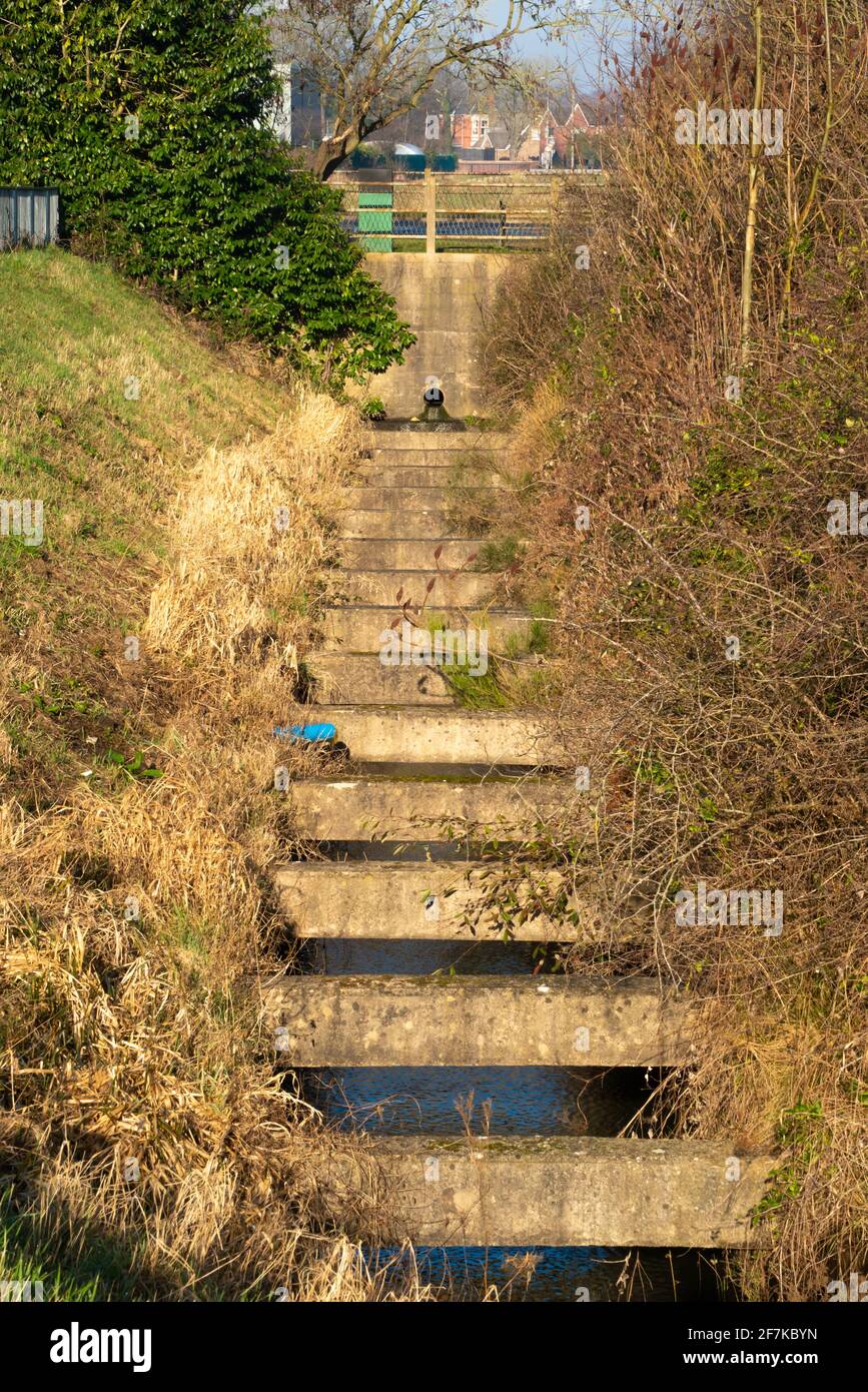 Culvert, beam support, open culverts, unusual civil construction ...