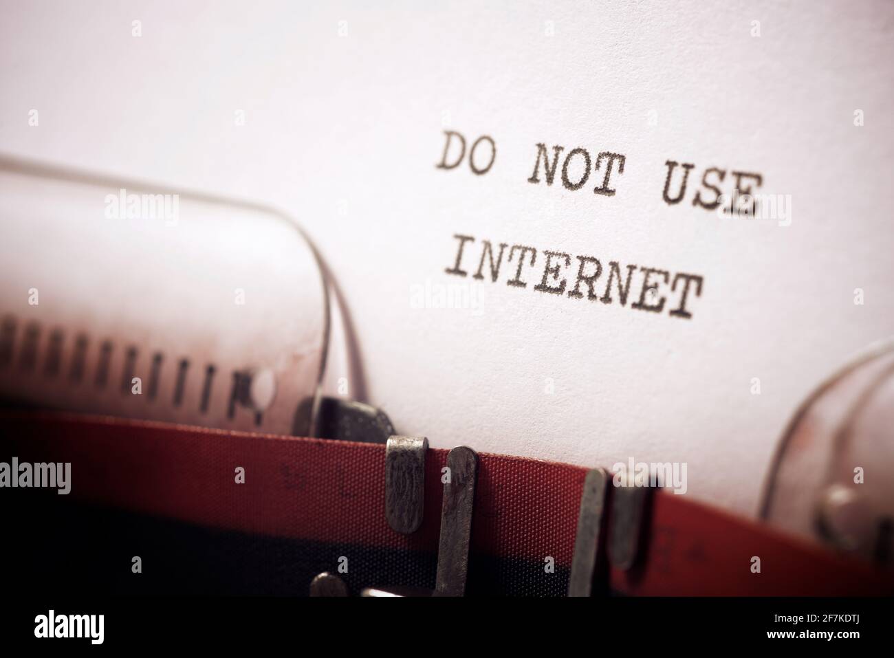 Do not use internet phrase written with a typewriter Stock Photo - Alamy