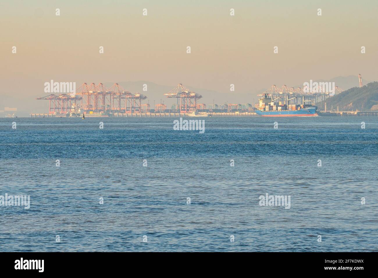 The port in Xiamen, Fujian province, China, on a sunny day, sunrise ...