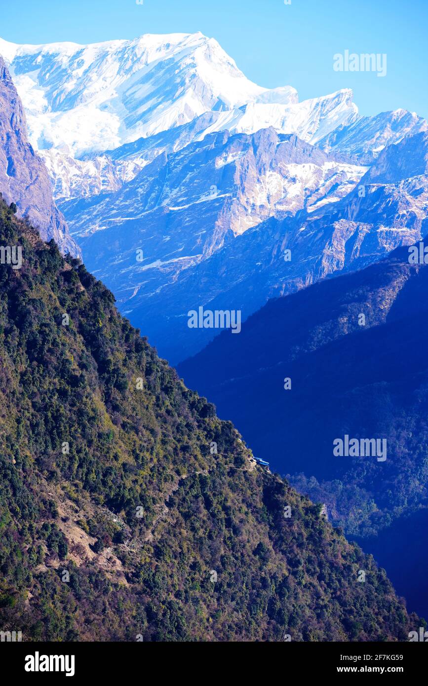Chomrong hi-res stock photography and images - Alamy