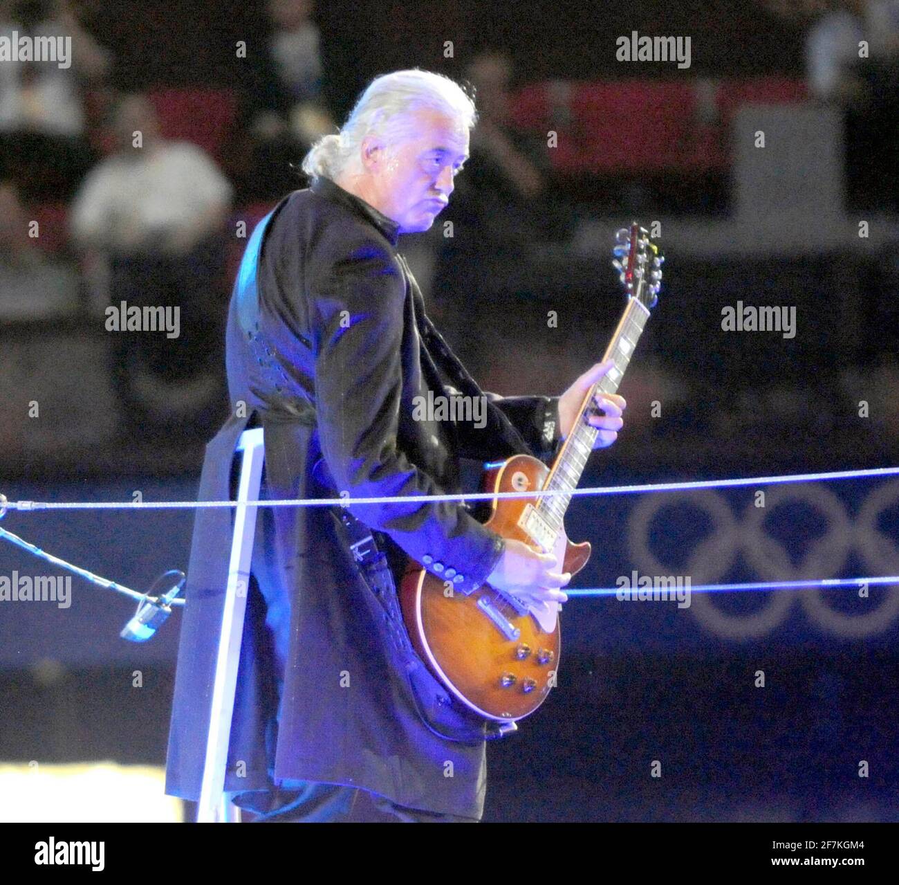 Closing ceremony jimmy page hi-res stock photography and images - Alamy