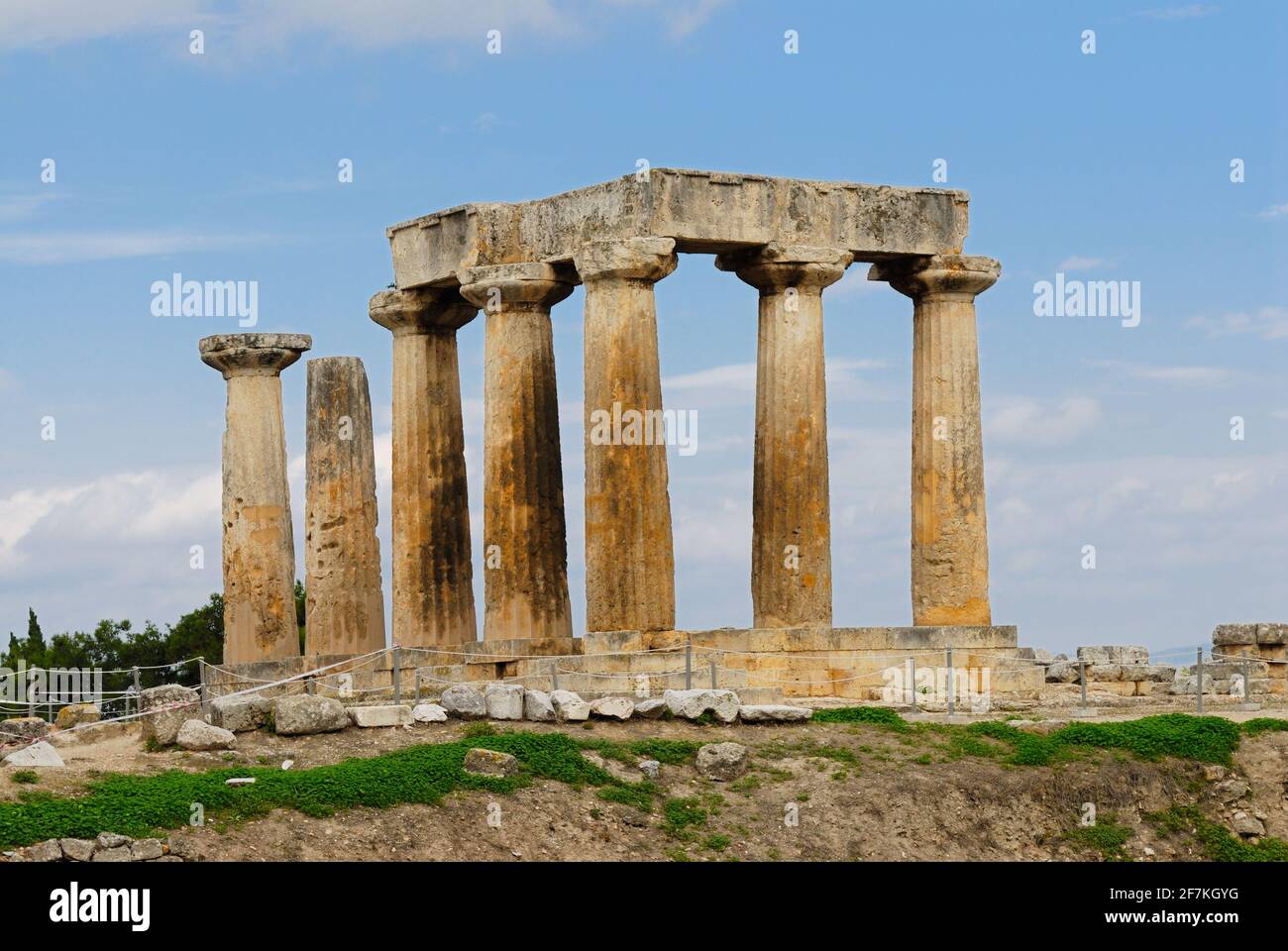 Restauration des temples hi-res stock photography and images - Alamy