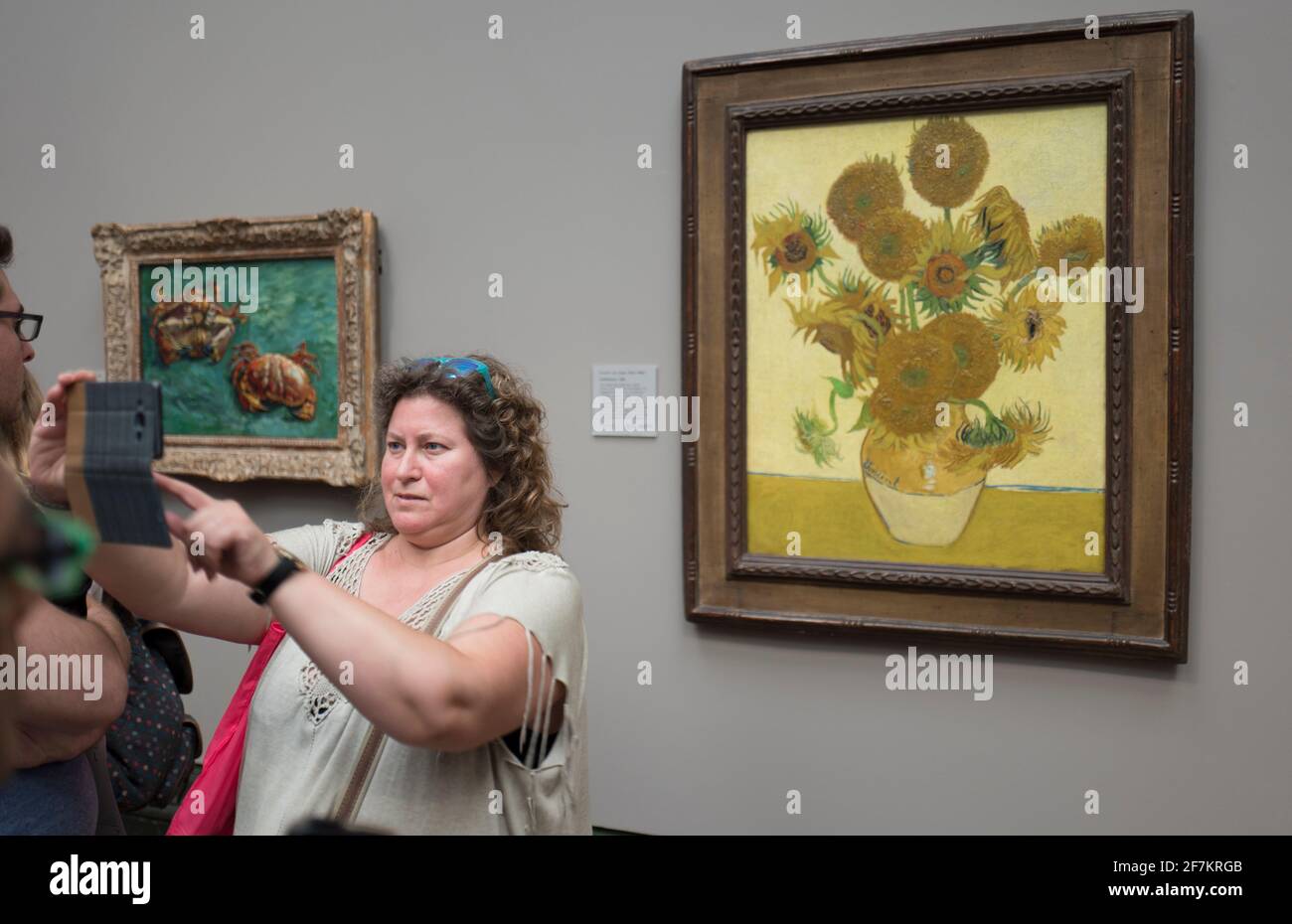Van gogh tree of life hi-res stock photography and images - Alamy