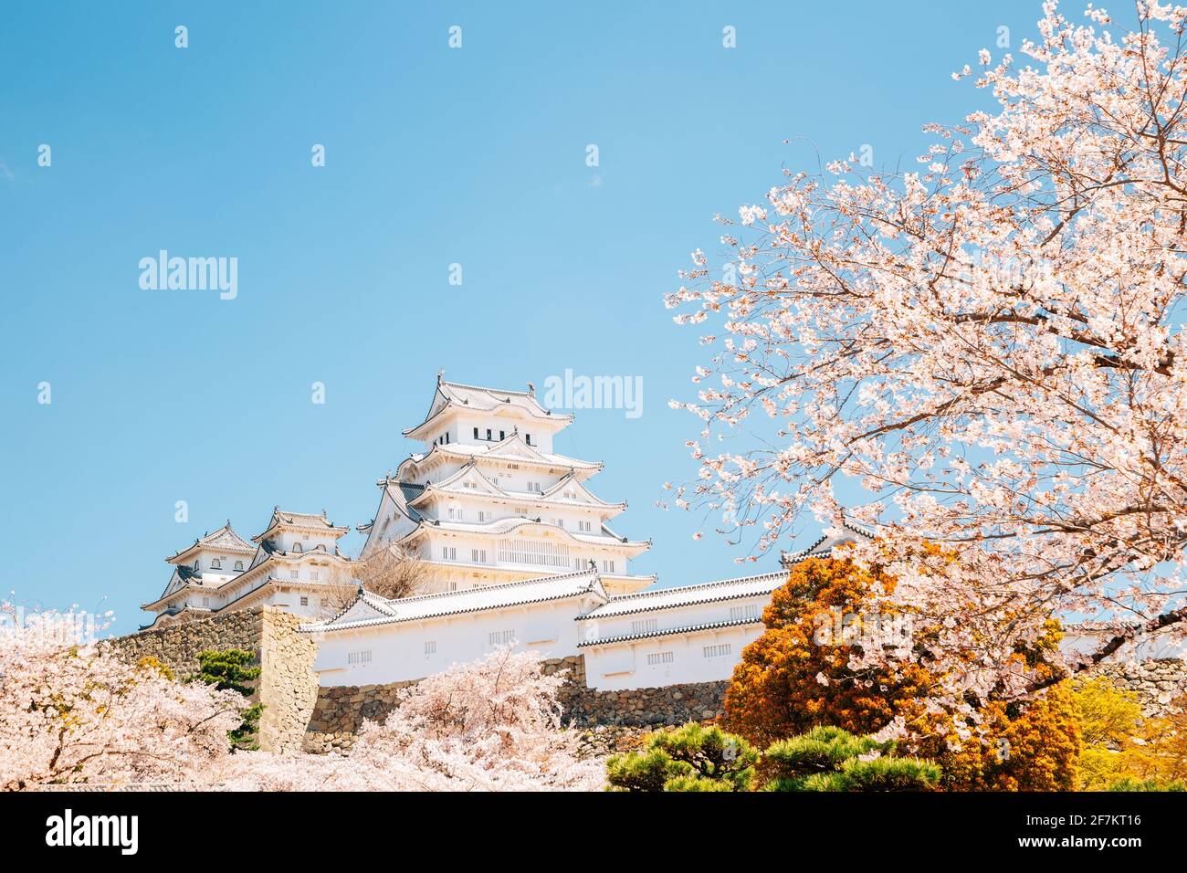 Himeji city symbol hi-res stock photography and images - Alamy