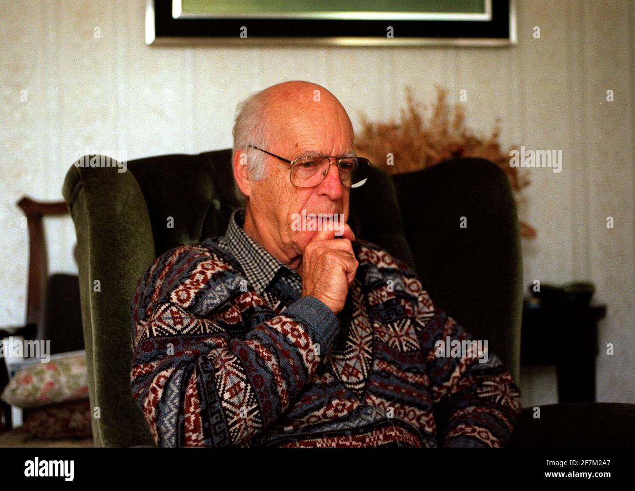 Michael Beaumont The Seigneur of Sark November 1999 Stock Photo - Alamy