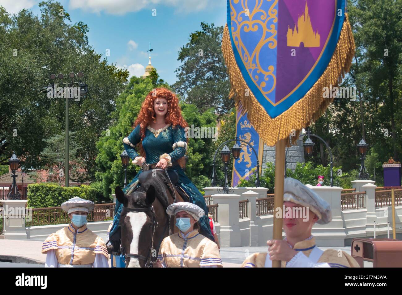 Riding a monorail hi-res stock photography and images - Alamy