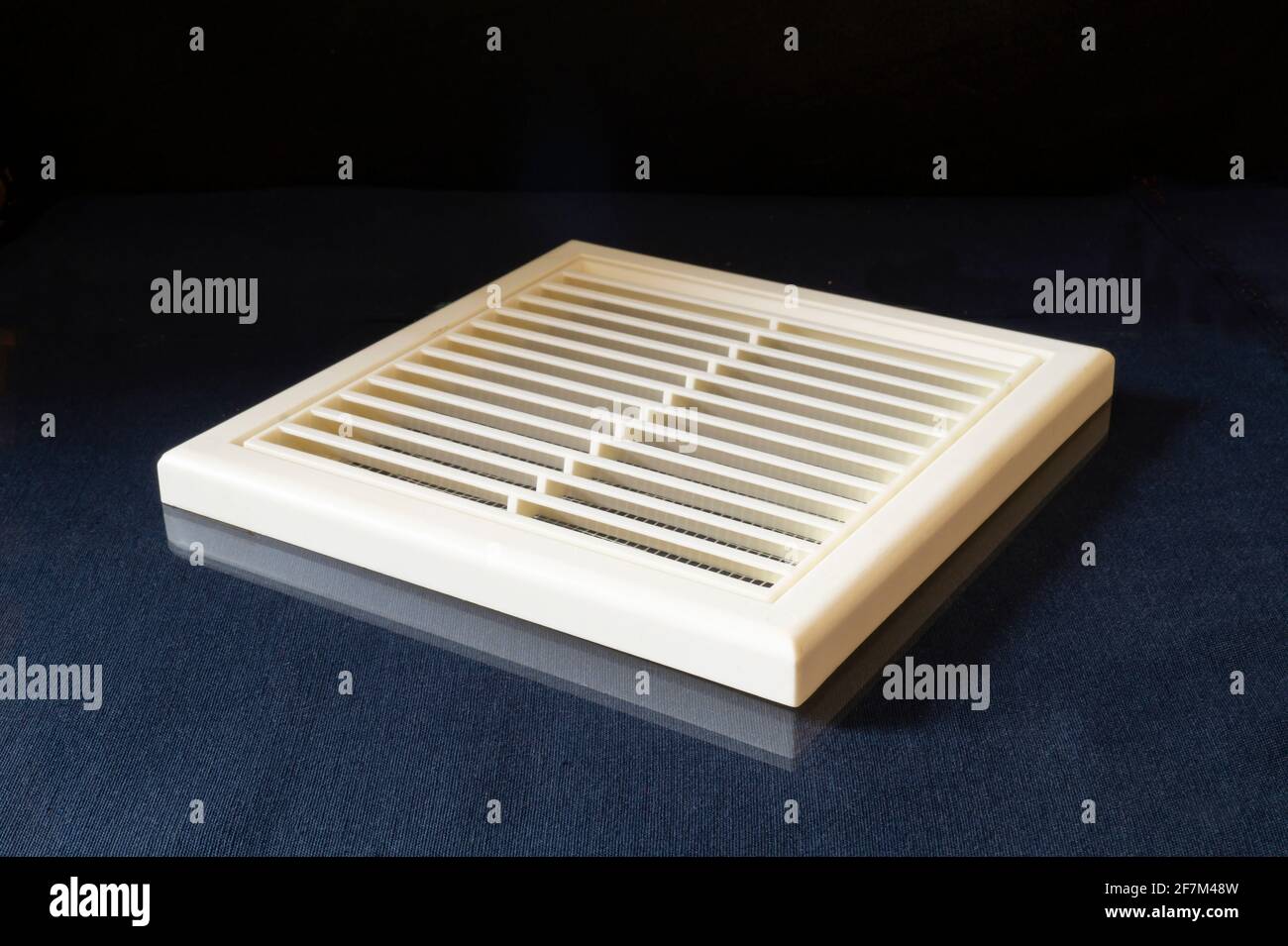 Square ventilation duct hi-res stock photography and images - Alamy