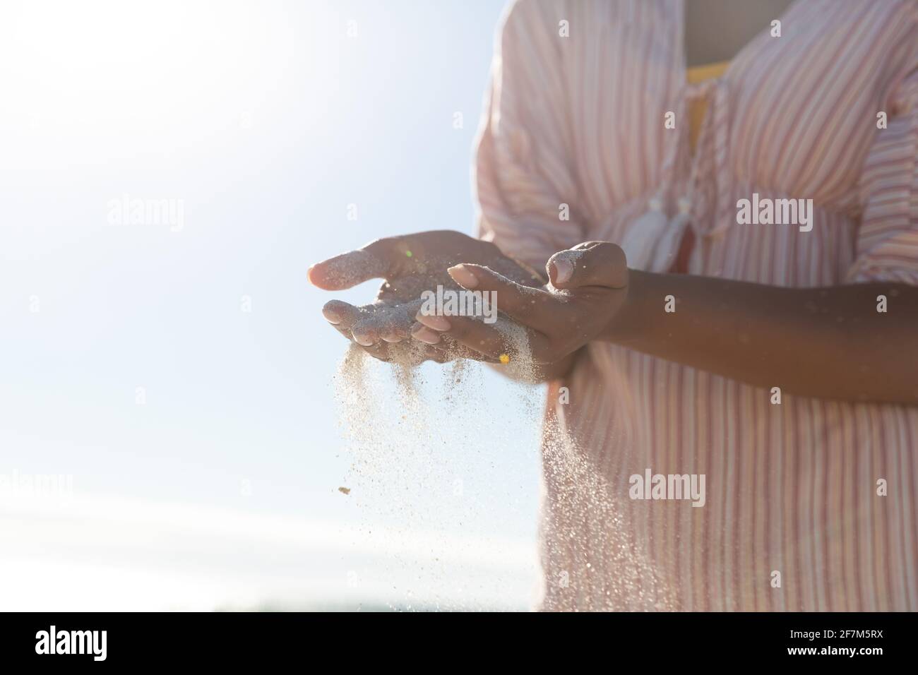 Sand spilling hi-res stock photography and images - Alamy