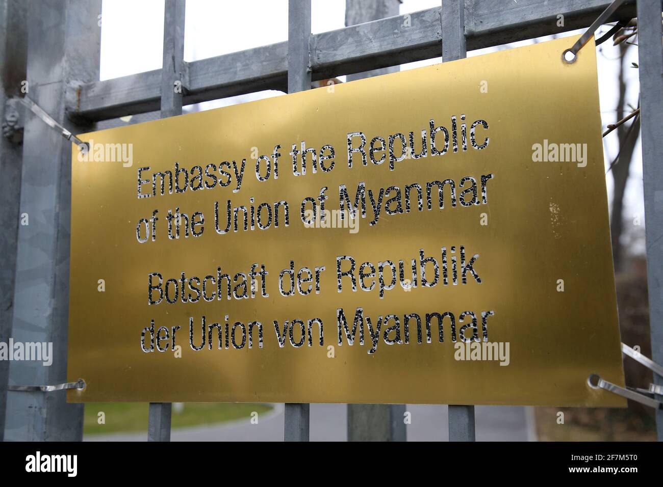 Myanmar germany hi-res stock photography and images - Alamy