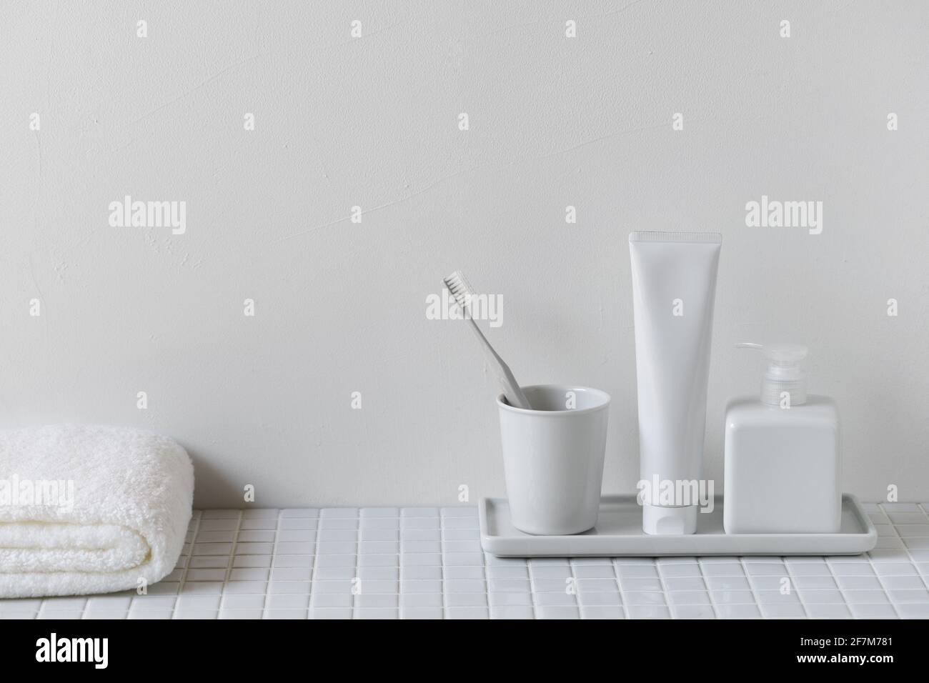 Hand Towel Dispenser High Resolution Stock Photography and Images - Alamy