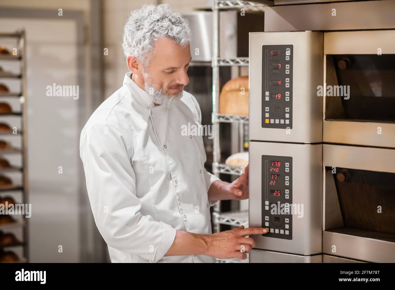 Oven control panel hi-res stock photography and images - Alamy