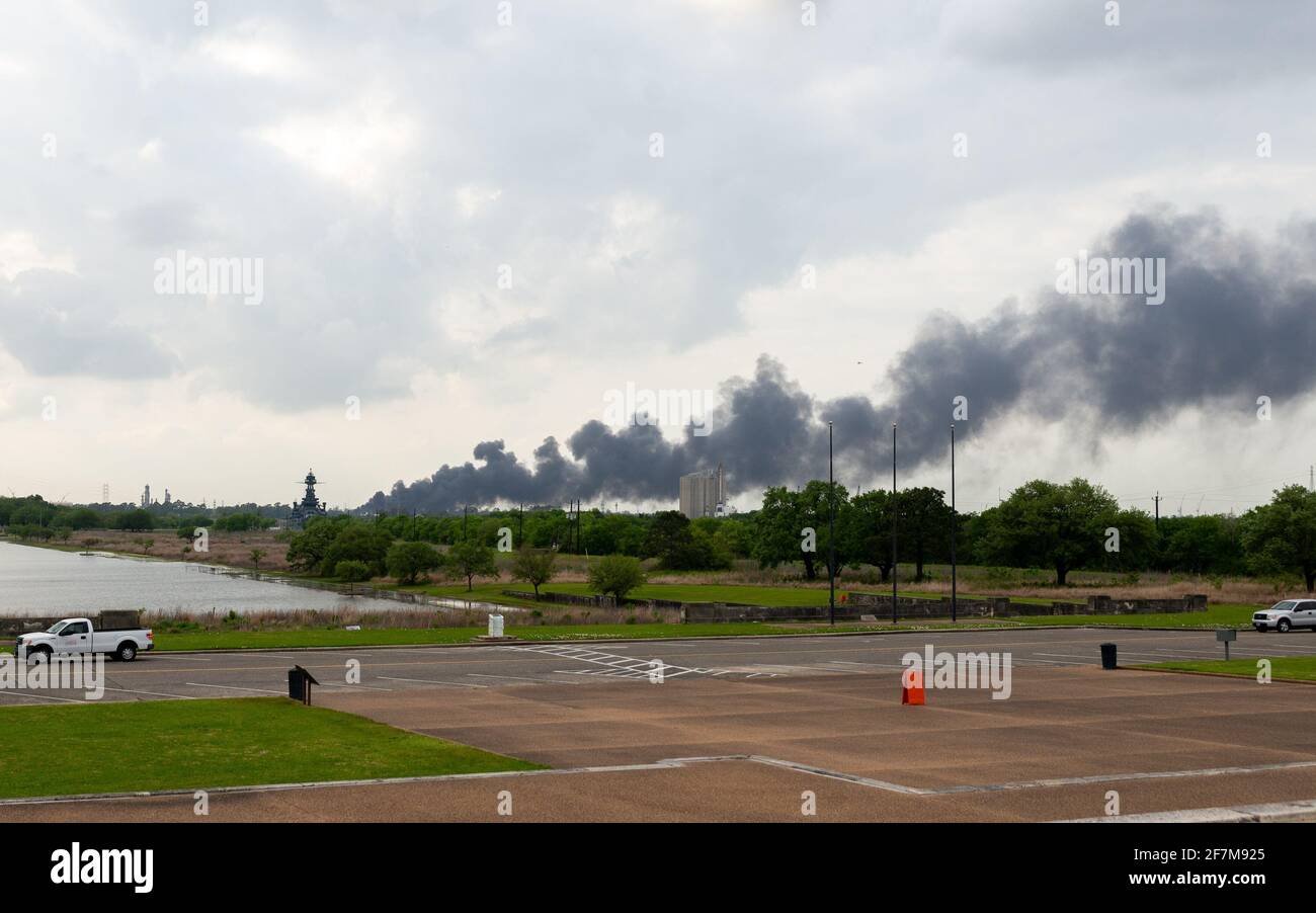 Battleship explosion hi-res stock photography and images - Alamy