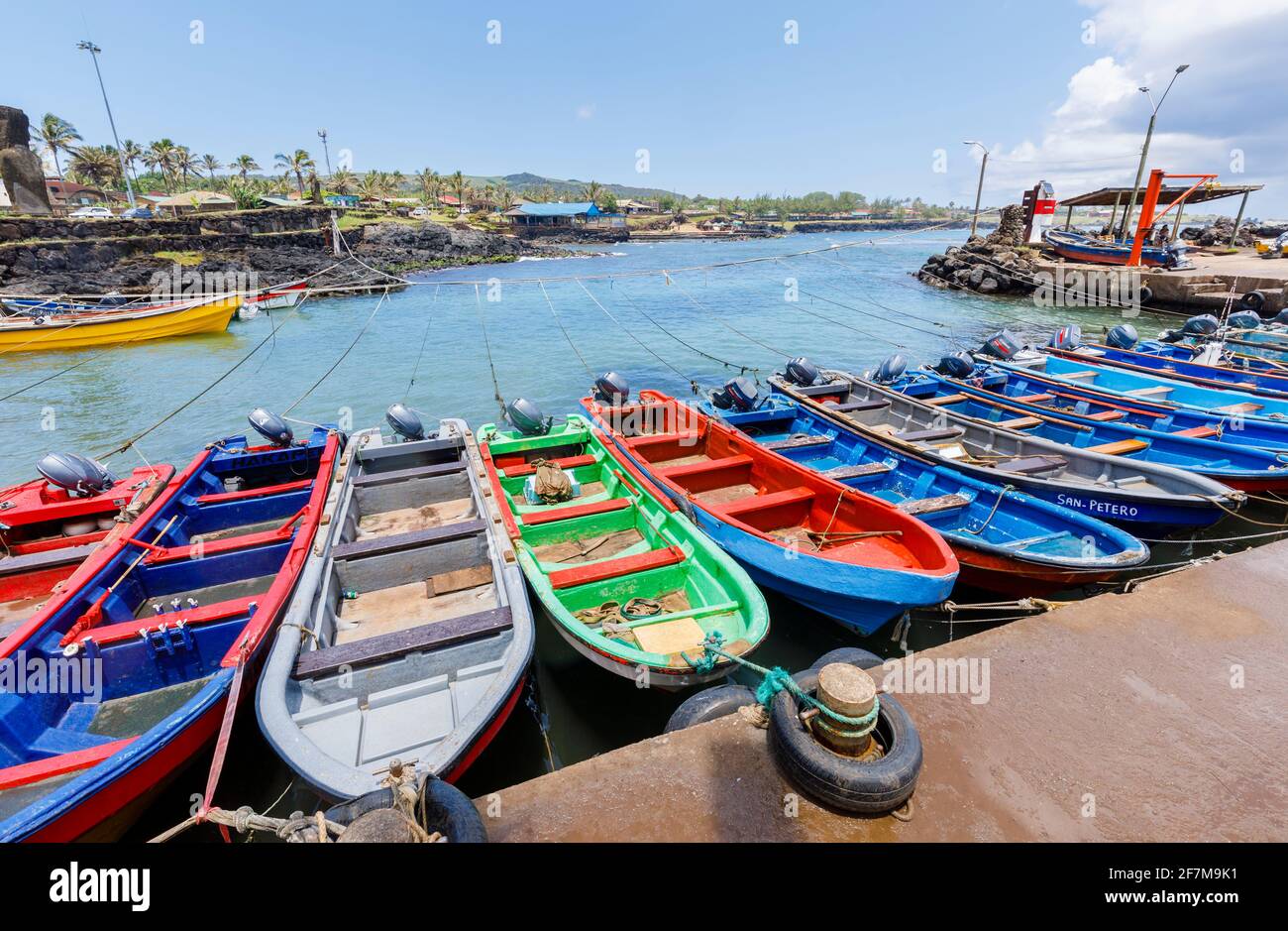 Hanga roa fishing harbour hi-res stock photography and images - Alamy