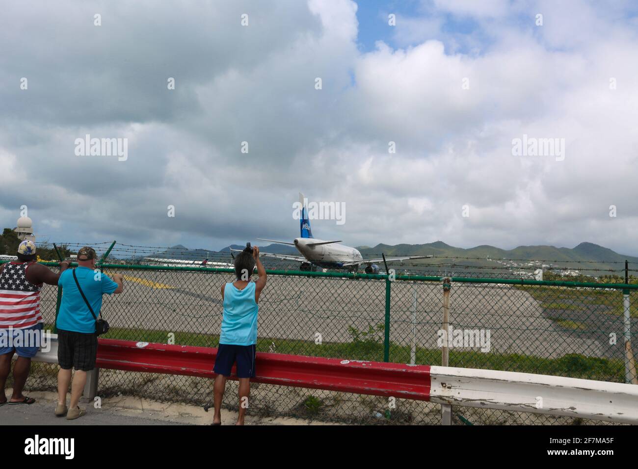 Jet blast challenge, spectators waiting for an aircraft to take off at ...
