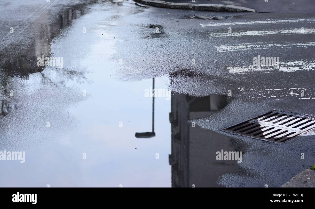 Plash hi-res stock photography and images - Alamy