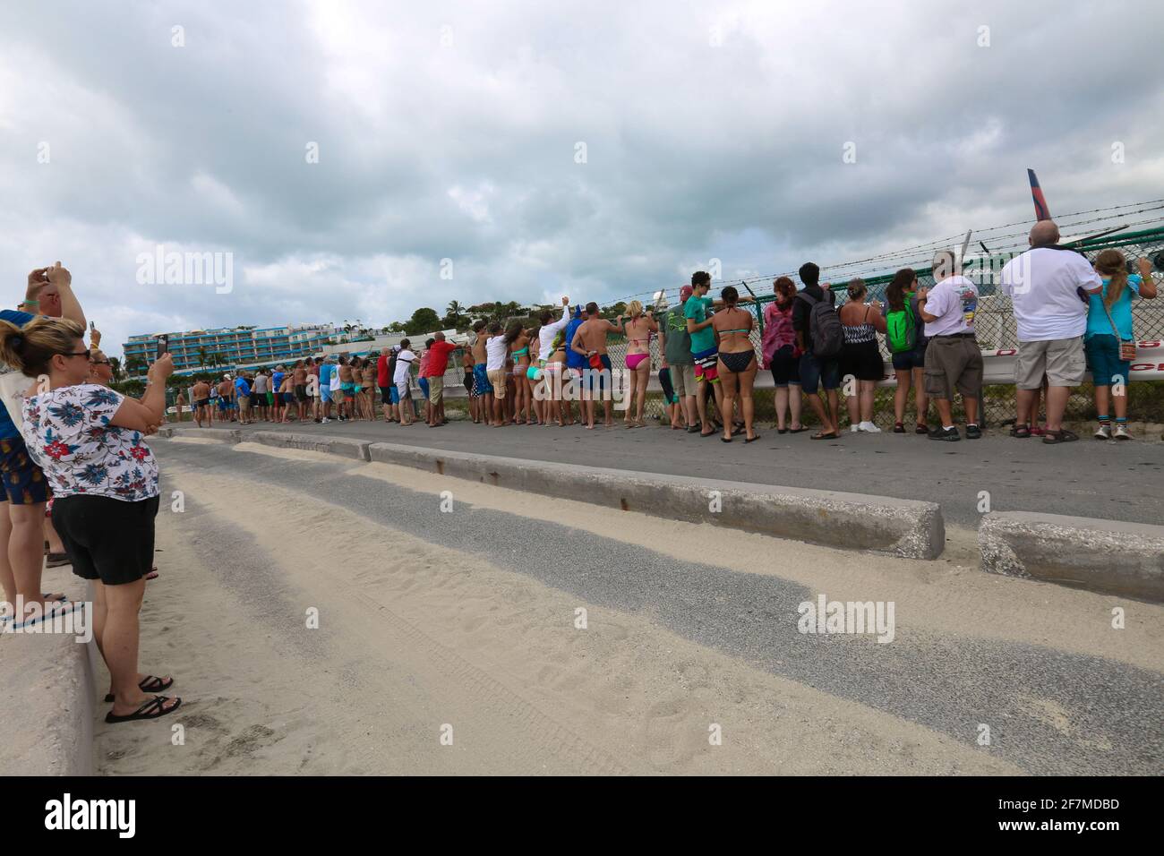 St Maarten Airport Jet Blast Hi Res Stock Photography And Images Alamy