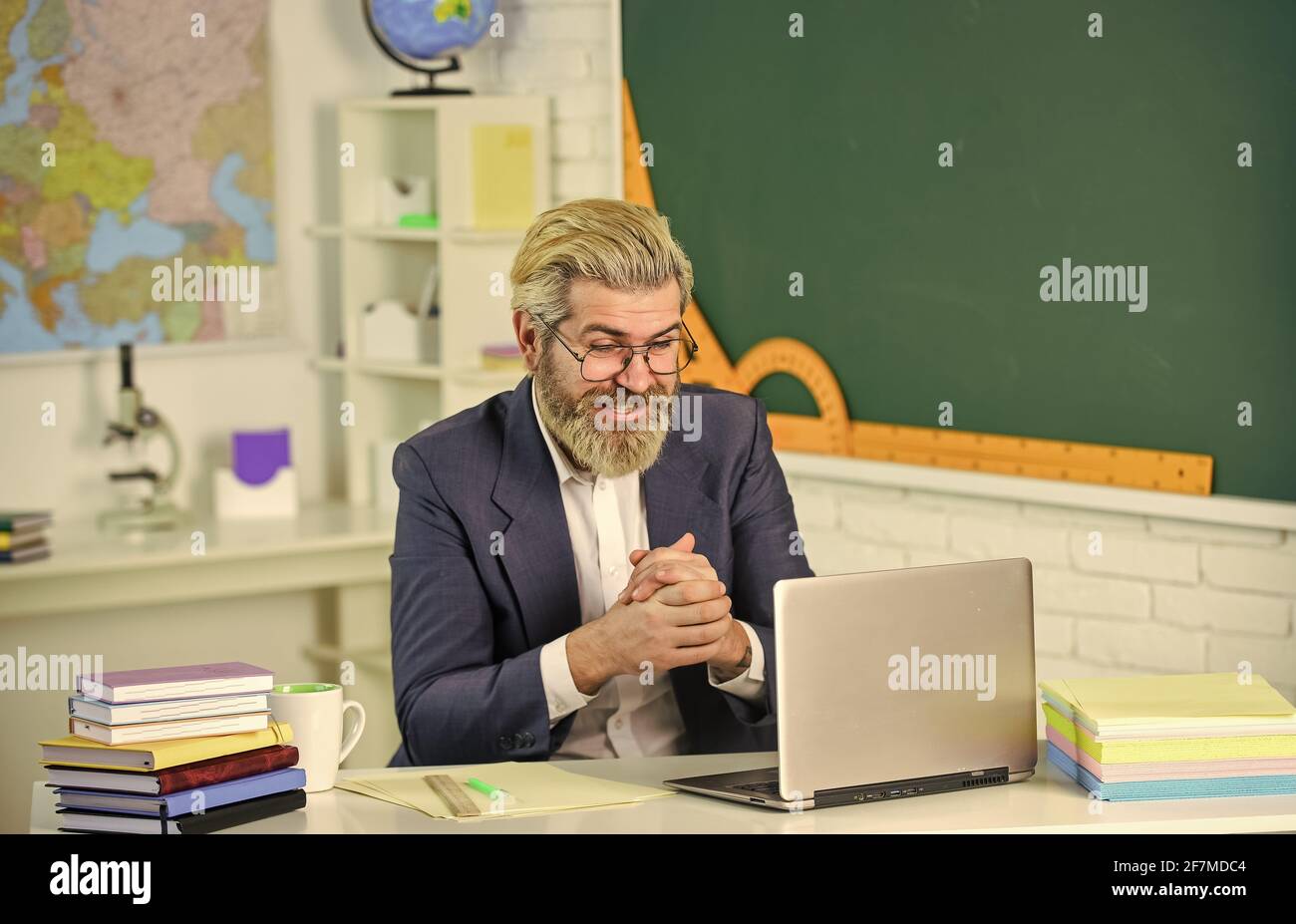 Learned man hi-res stock photography and images - Alamy