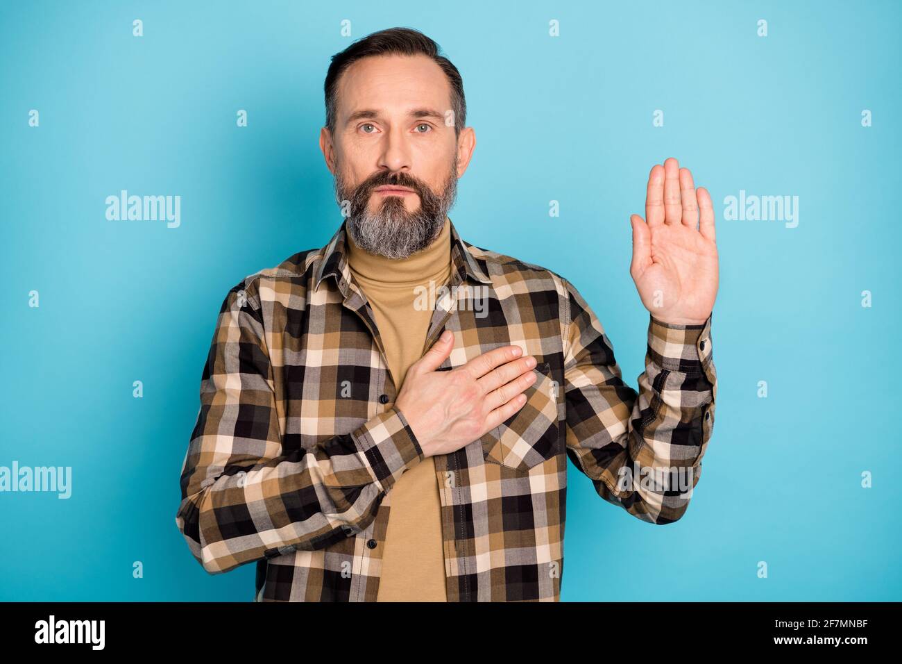 Photo portrait of aged man swearing giving promise serious isolated on ...