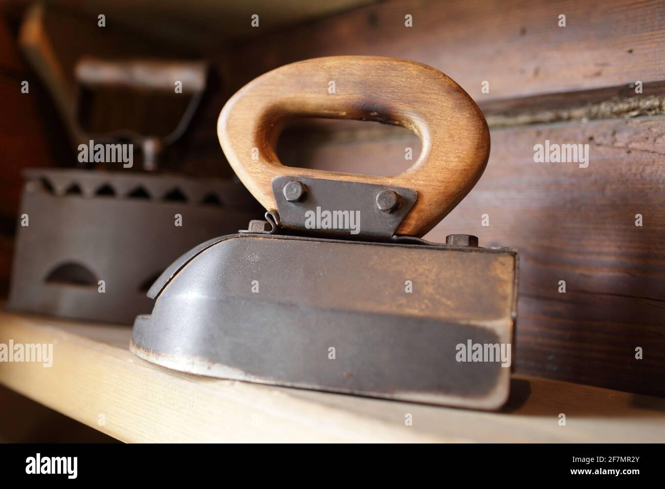 Details of the vintage old flat iron Stock Photo - Alamy