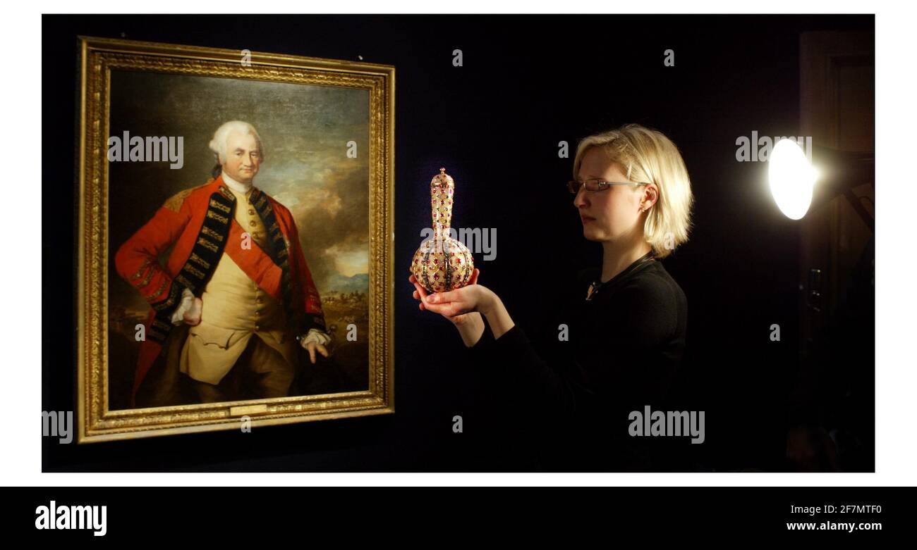 Clive of india flask hi-res stock photography and images - Alamy