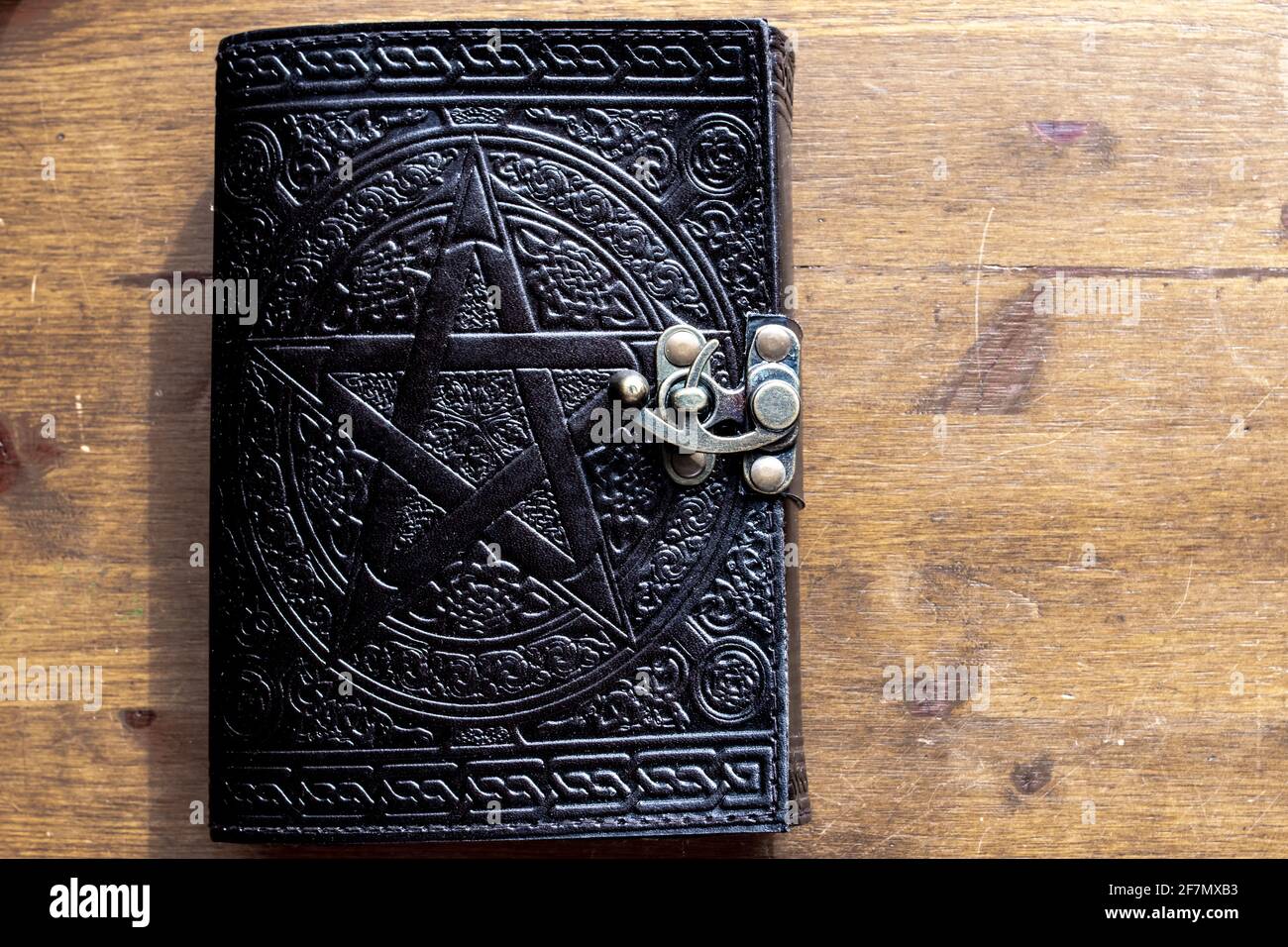 Wicca hi-res stock photography and images - Alamy
