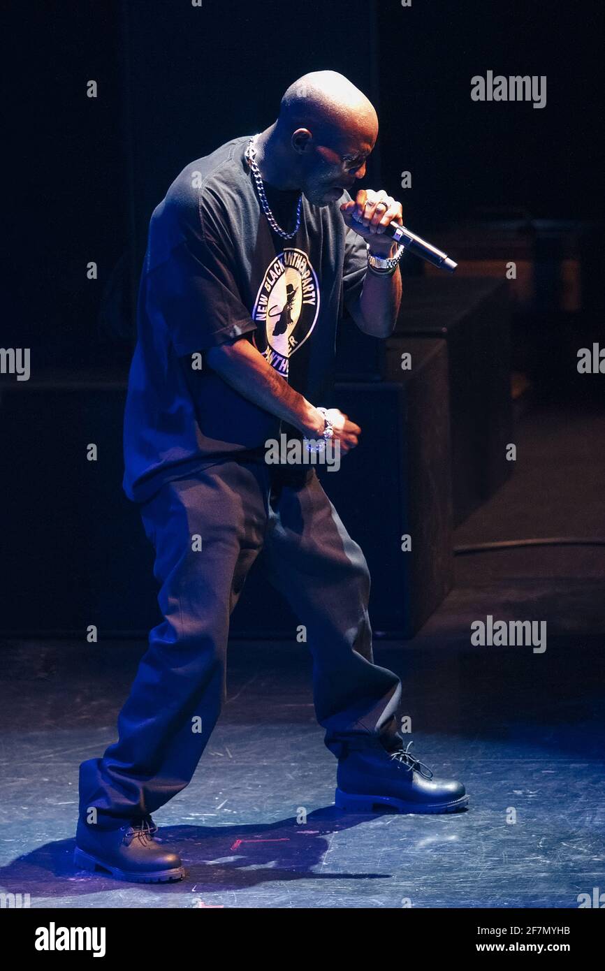 Rap singer DMX performing on stage.Legendary rapper Earl Simmons known ...