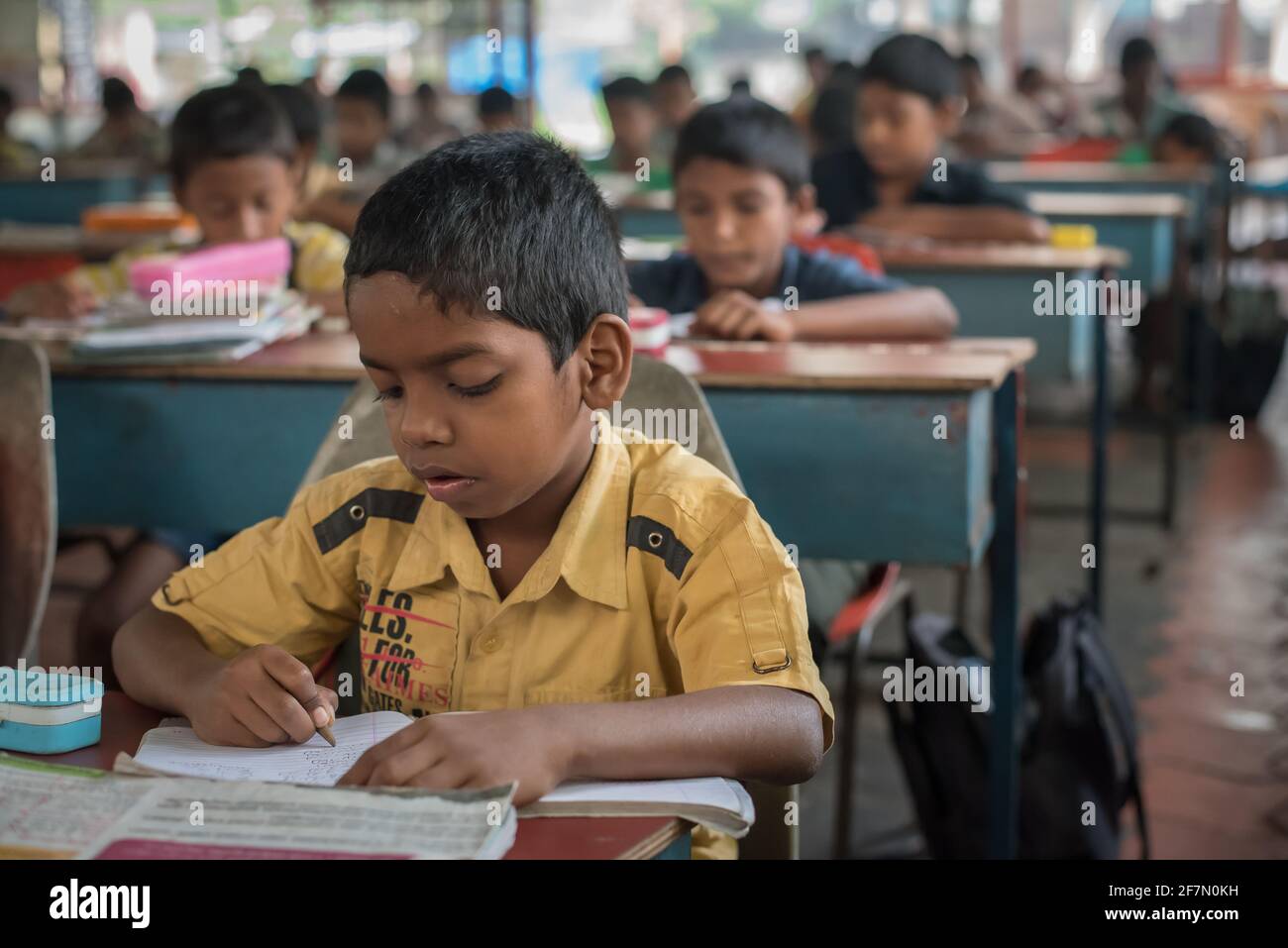 Rural indian school building hi-res stock photography and images - Alamy