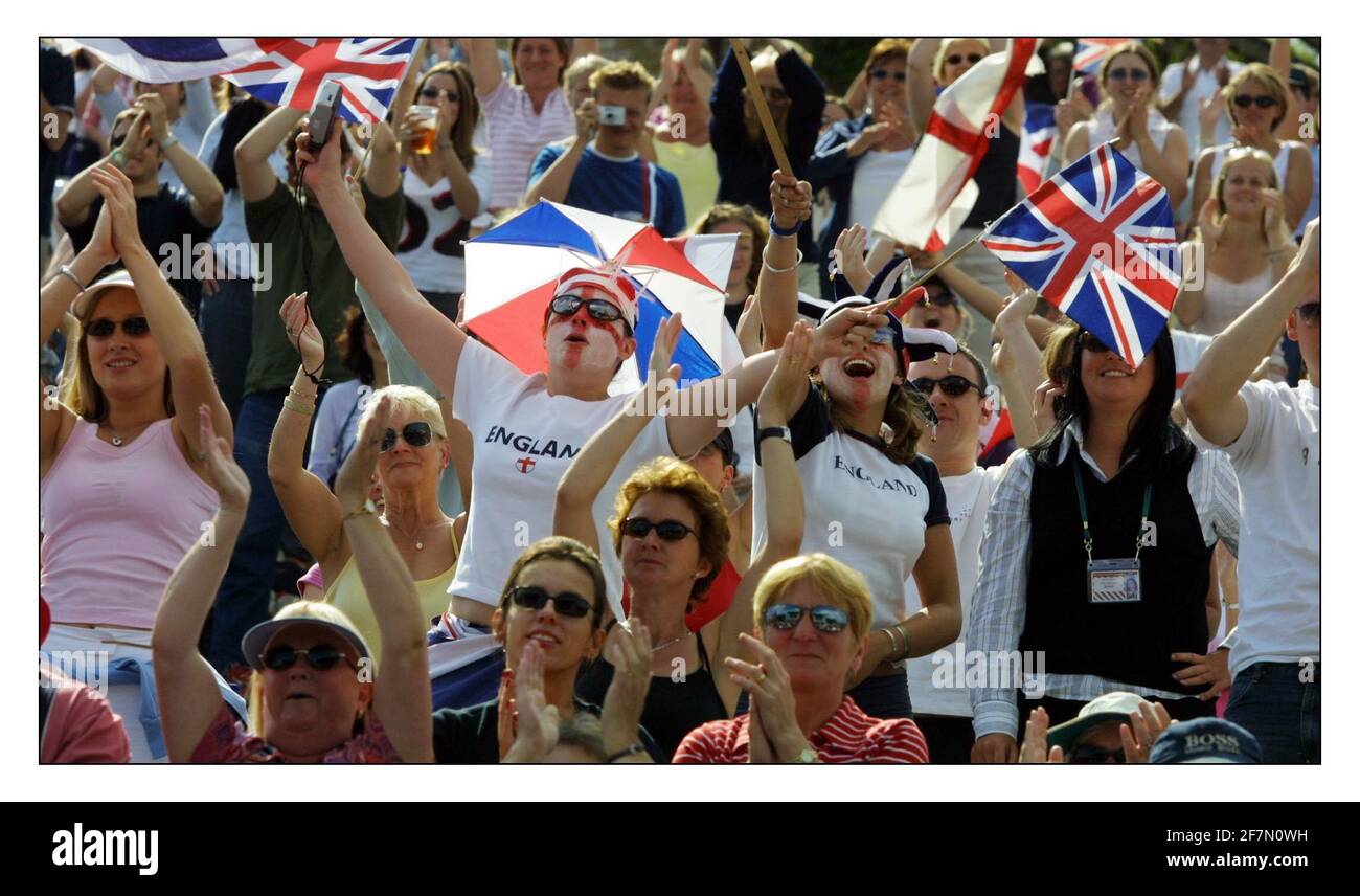 Wimbledon.....Henmaniapic David Sandison 29/6/2002 Stock Photo - Alamy