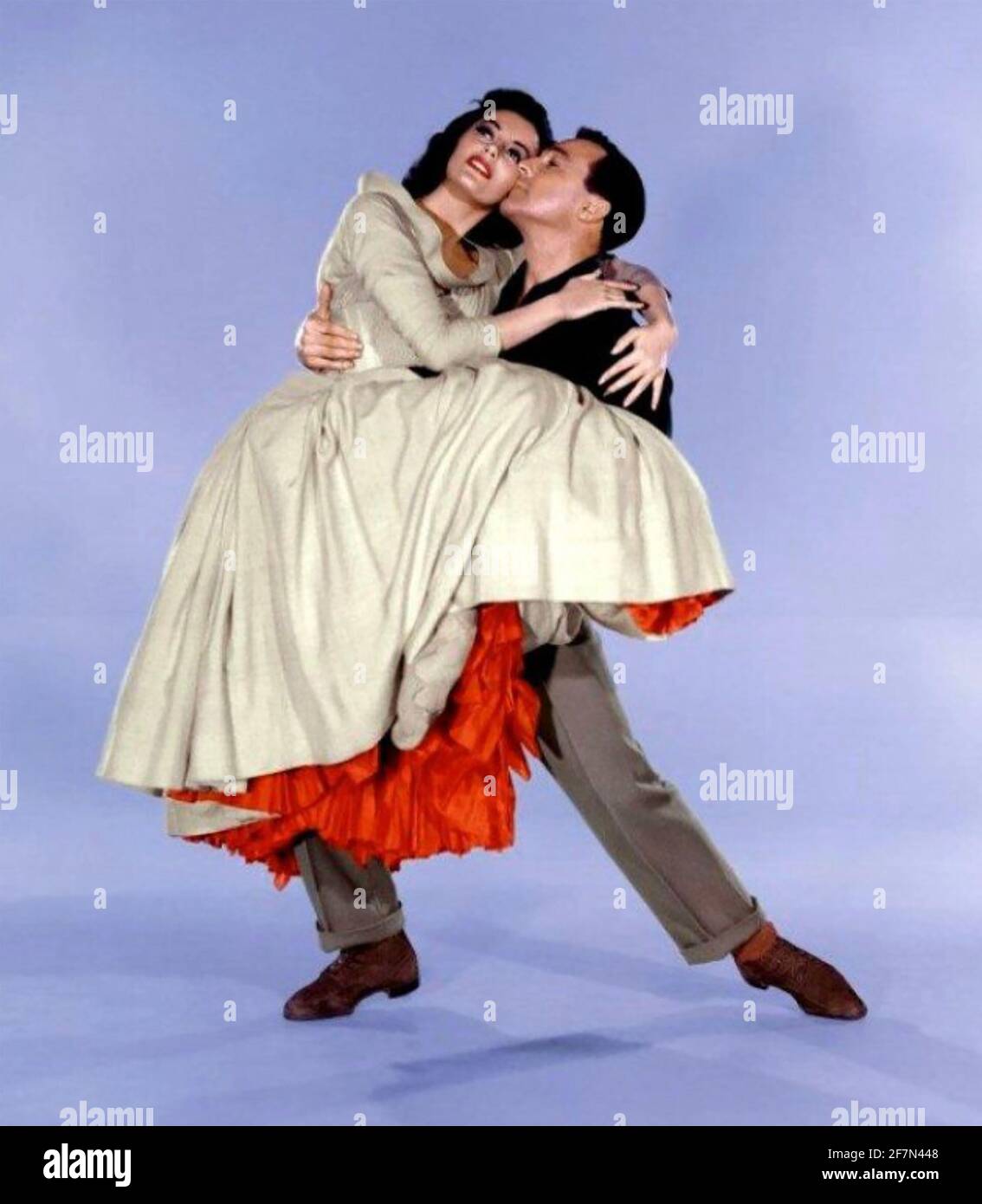 Cyd charisse brigadoon 1954 hi-res stock photography and images - Alamy