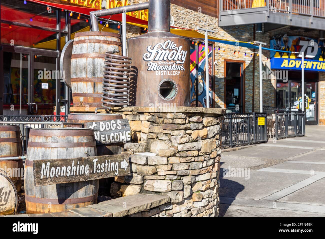 Moonshine distillery hi-res stock photography and images - Alamy