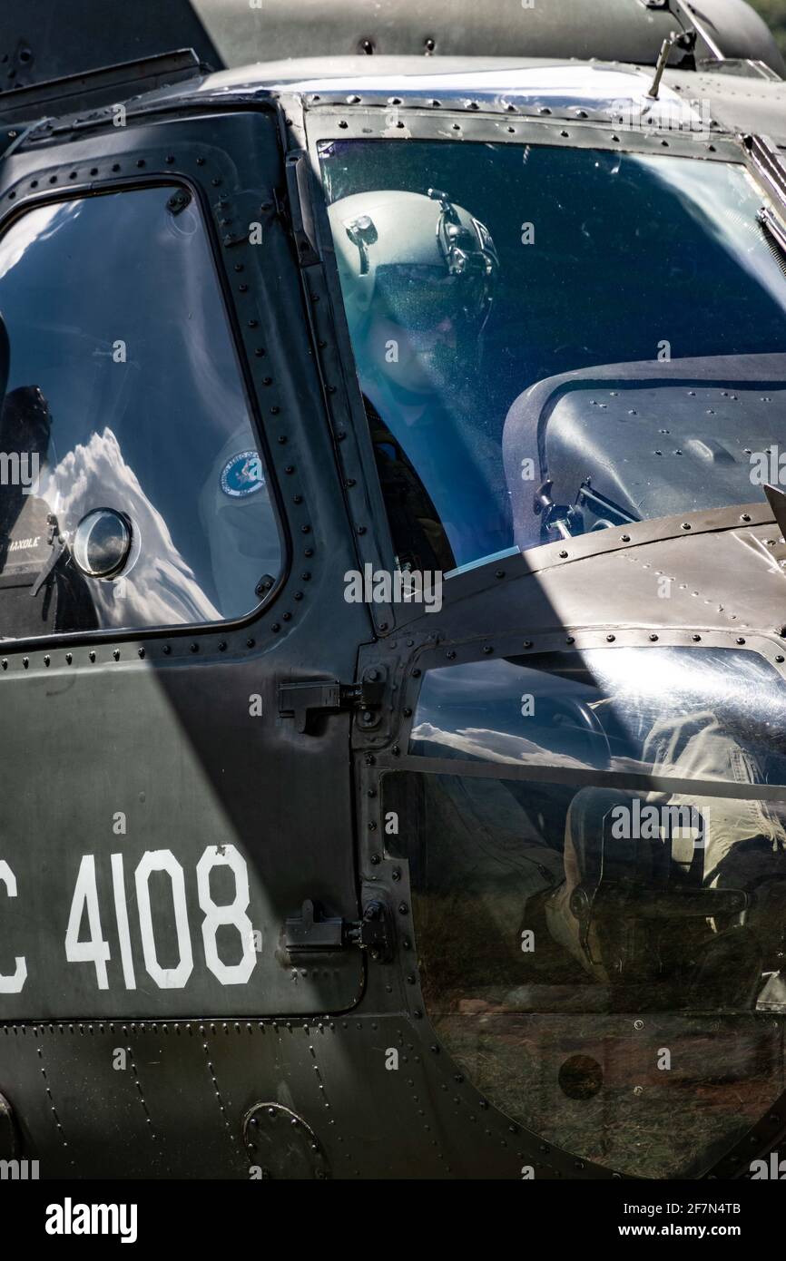 Army pilot inside cockpit hi-res stock photography and images - Alamy