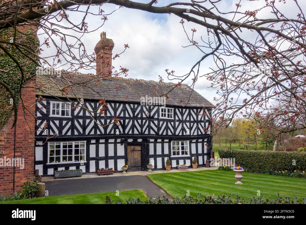 Warmingham hi-res stock photography and images - Alamy