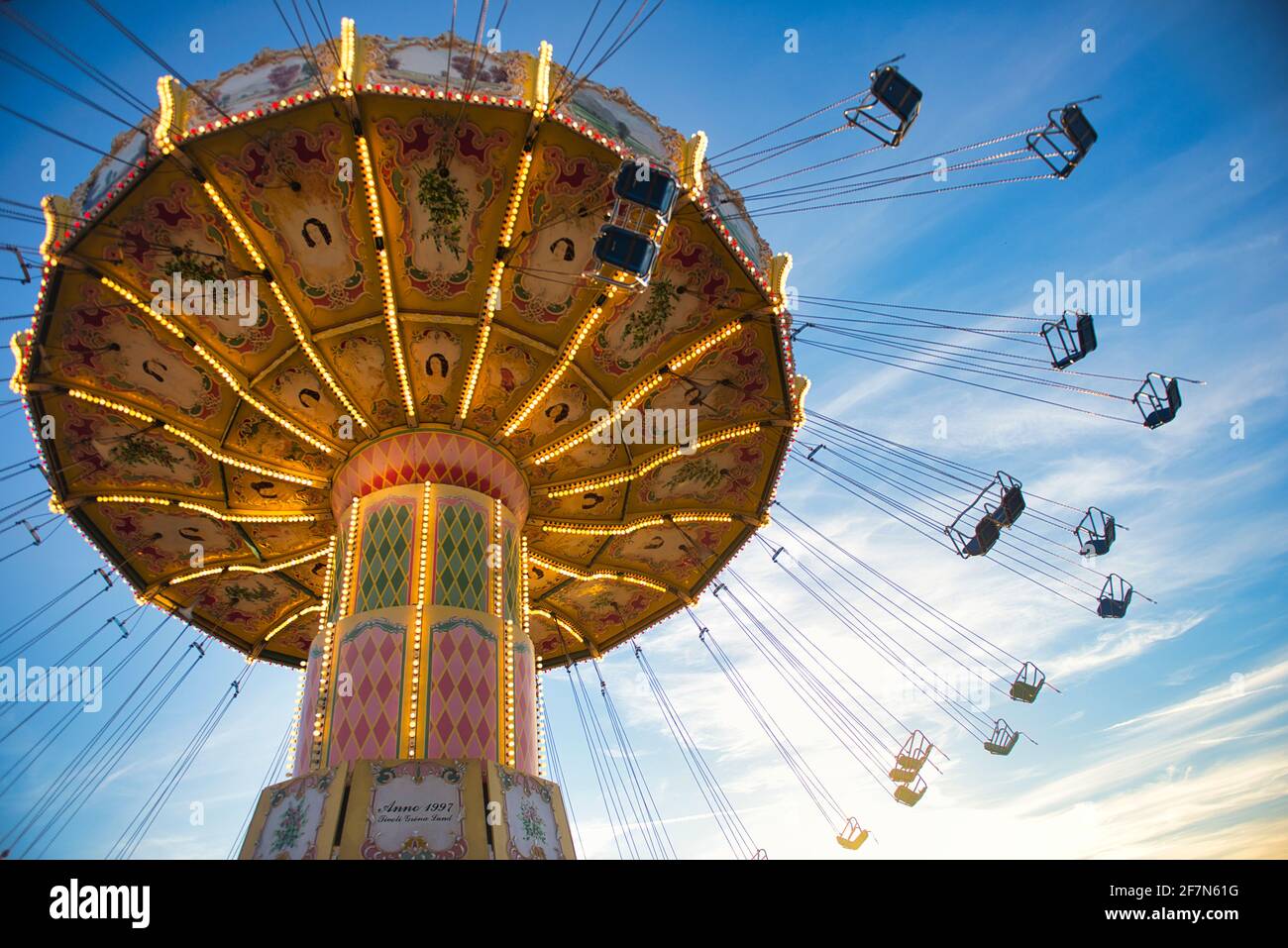 Giant clock in clock tower hi-res stock photography and images - Alamy
