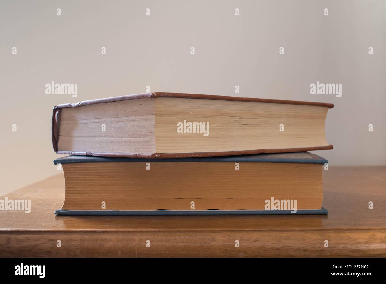 Two old school books hi-res stock photography and images - Alamy