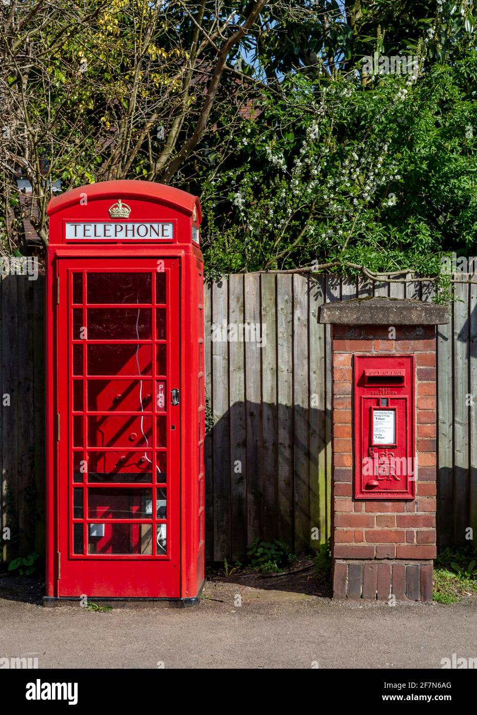 Old Red Telephone Box and Postbox in Ombersley, Worcestershire, England ...