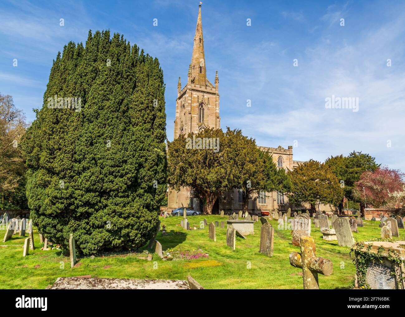 Ombersley village hi-res stock photography and images - Alamy