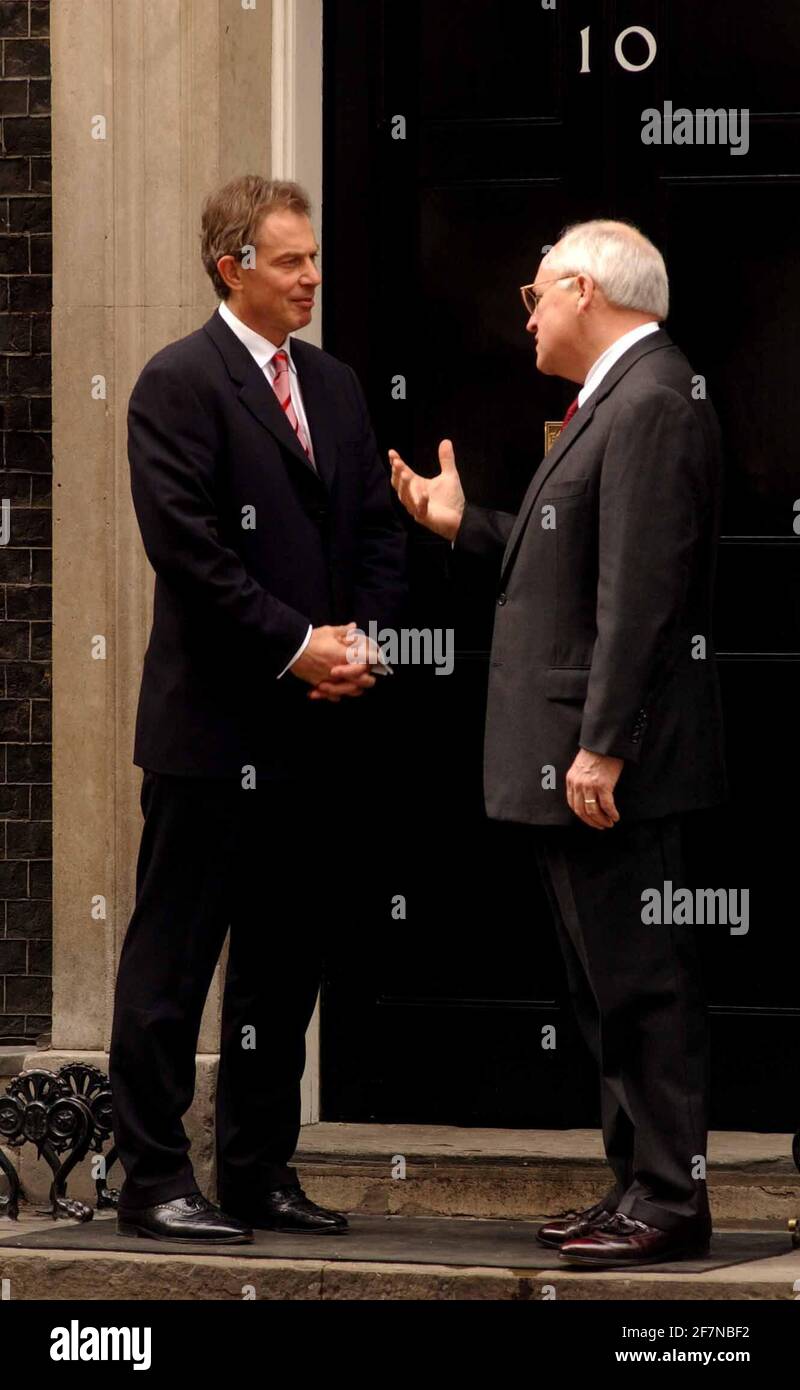 DICK CHENEY WITH TONY BLAIR ON THE STEPS OF NO 10 DOWNING ST. 11/3/02 ...