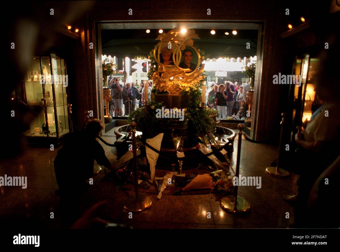 Princess Diana and Dodi Al Fayed shrine at August 1998 Harrods store in ...