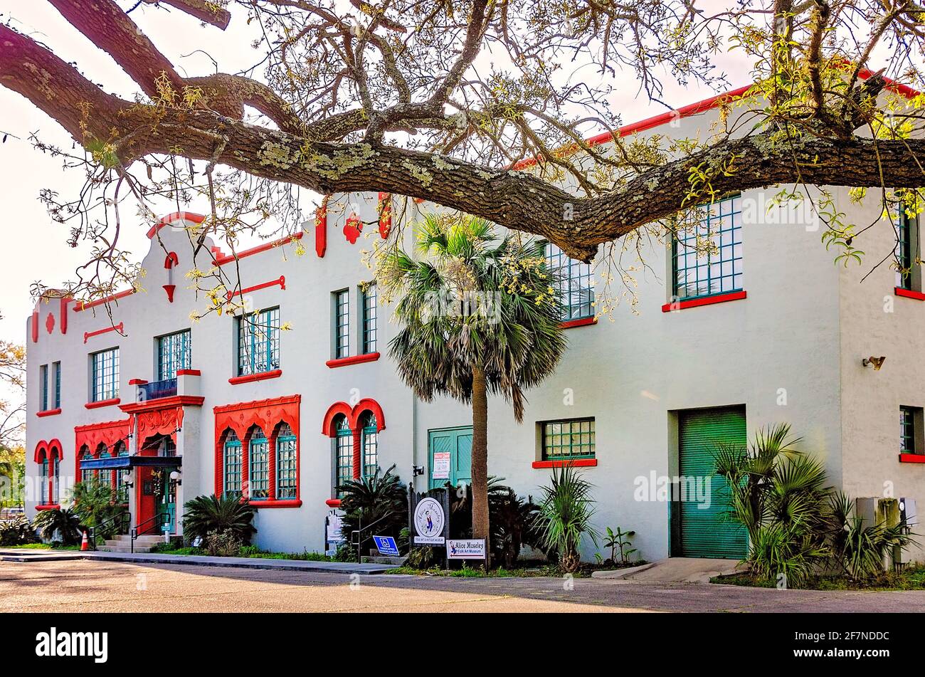 Train depot hi-res stock photography and images - Alamy