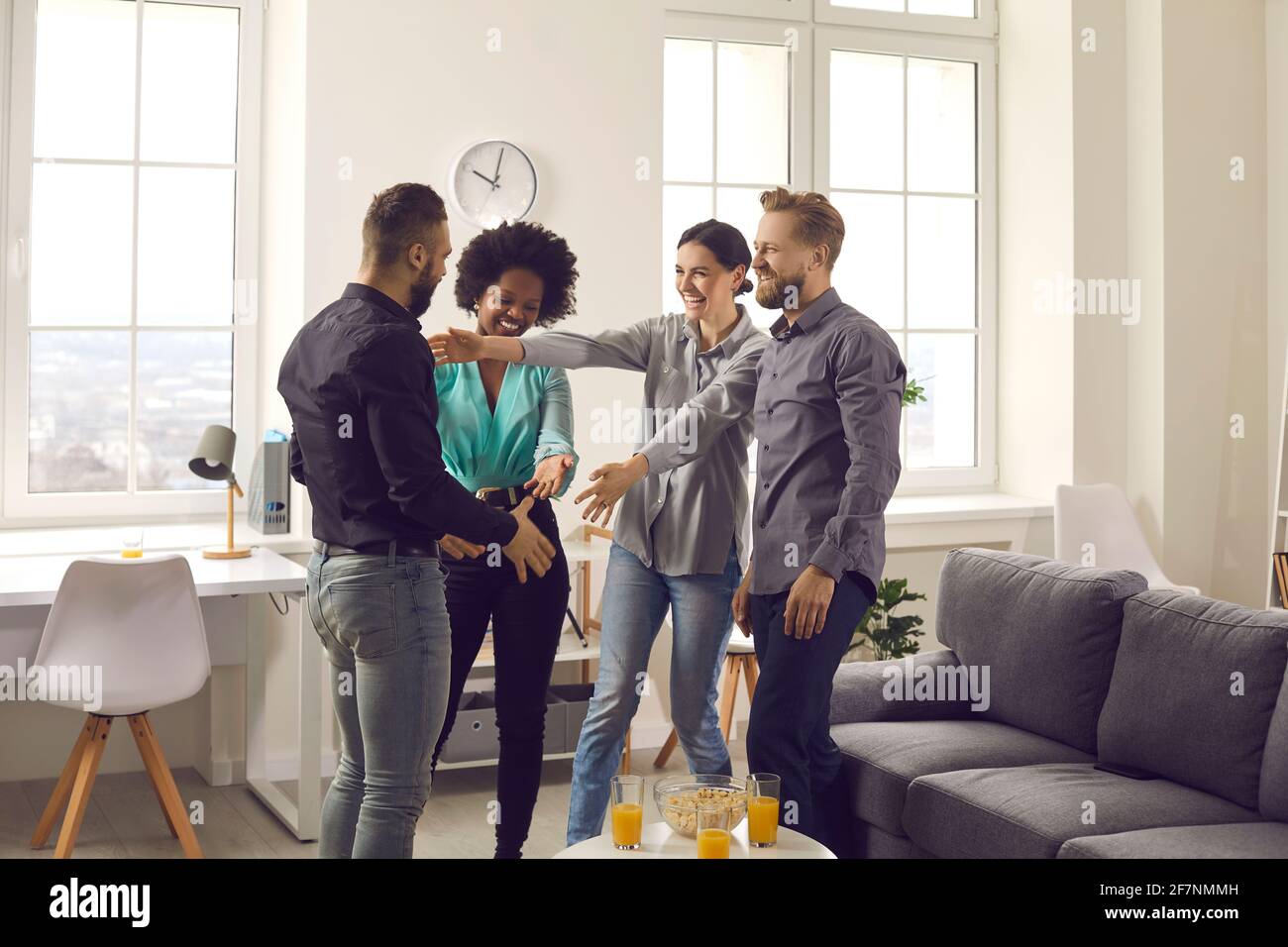 Welcome home hug hi-res stock photography and images - Alamy