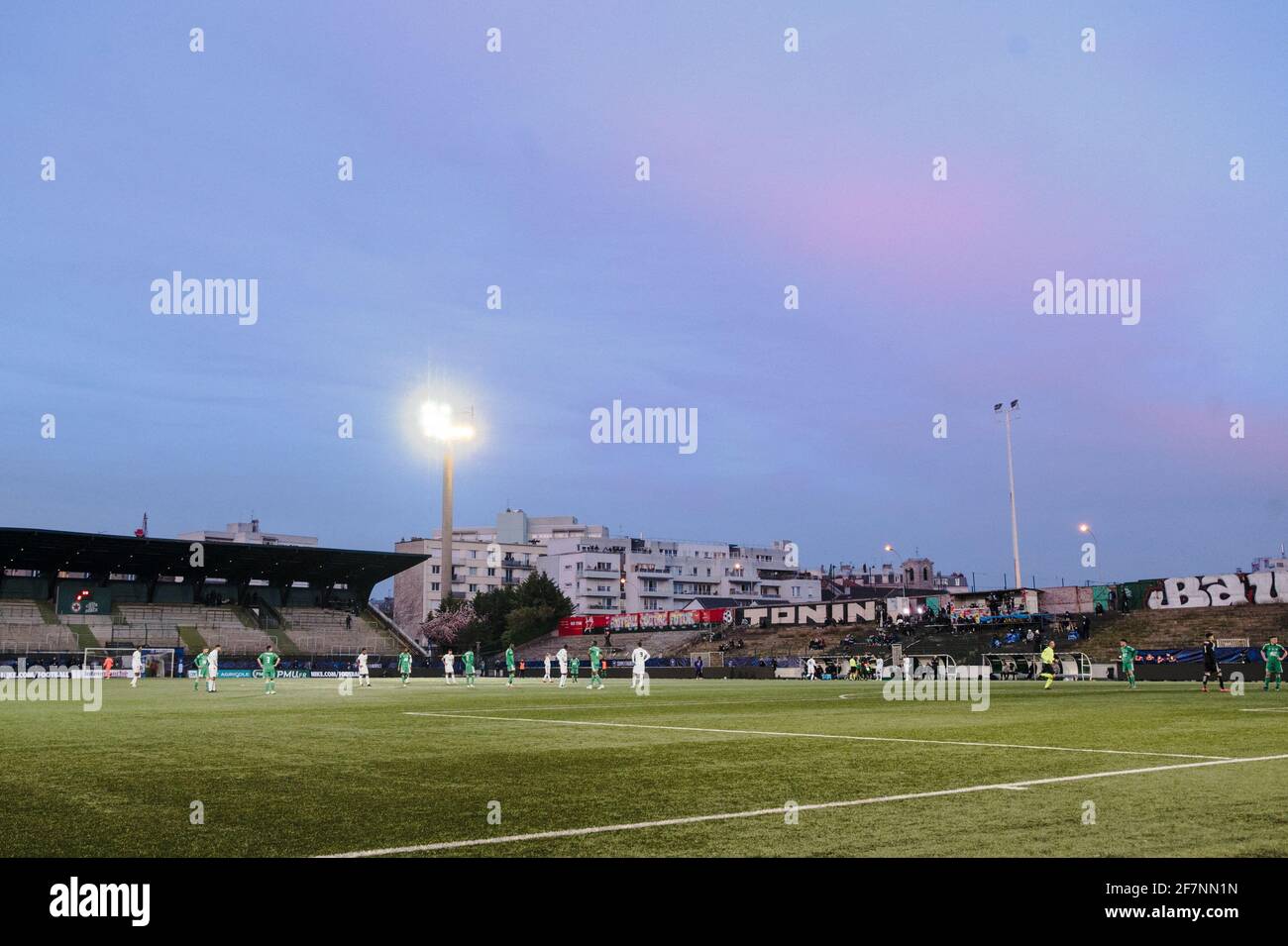 Red star football paris hi-res stock photography and images - Alamy