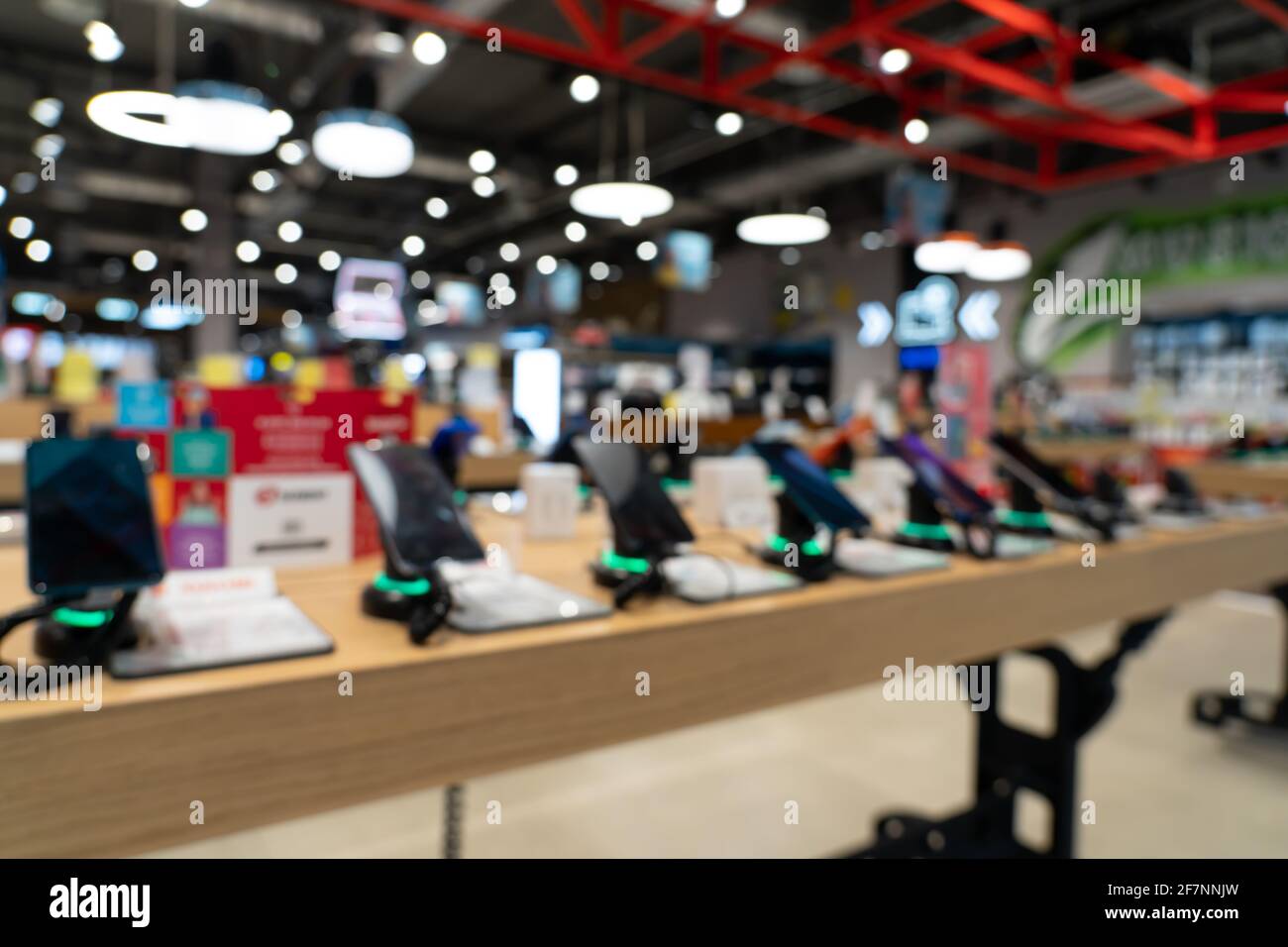 Electronic store shelf hi-res stock photography and images - Alamy