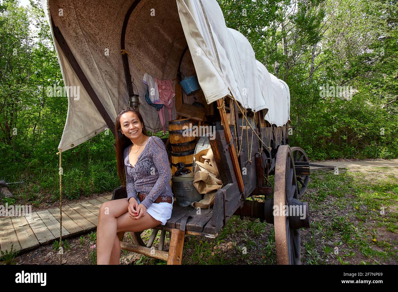 Lumber wagon hi-res stock photography and images - Alamy