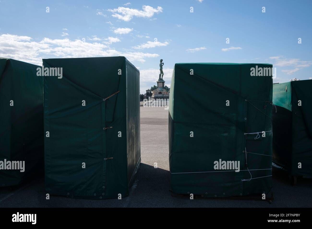 Piazzale Michelangelo Firenze, Italy, view of the statue of David seen ...