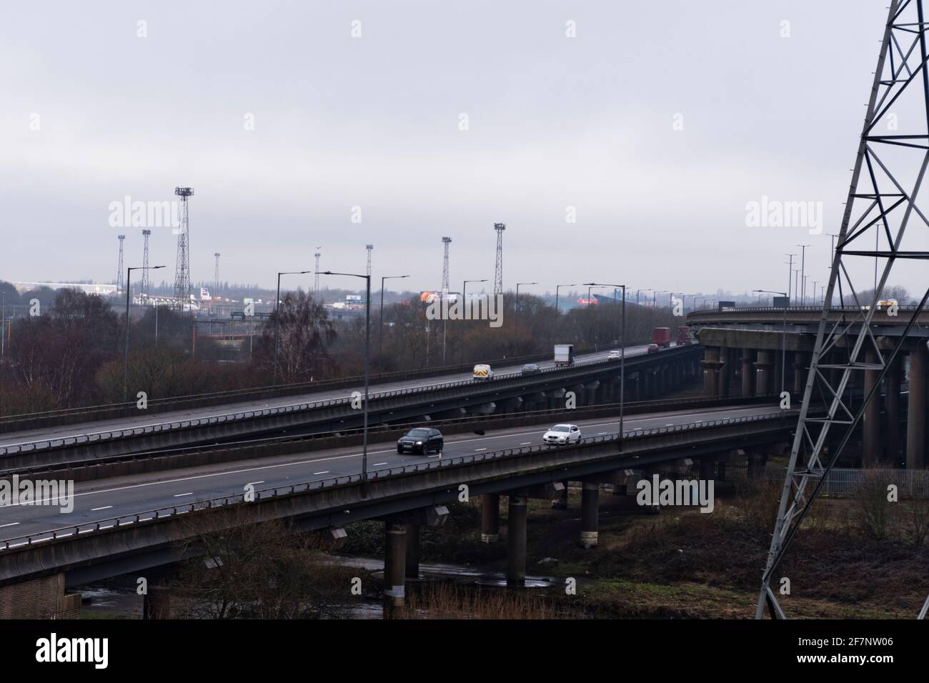 Raised motorway section hi-res stock photography and images - Alamy