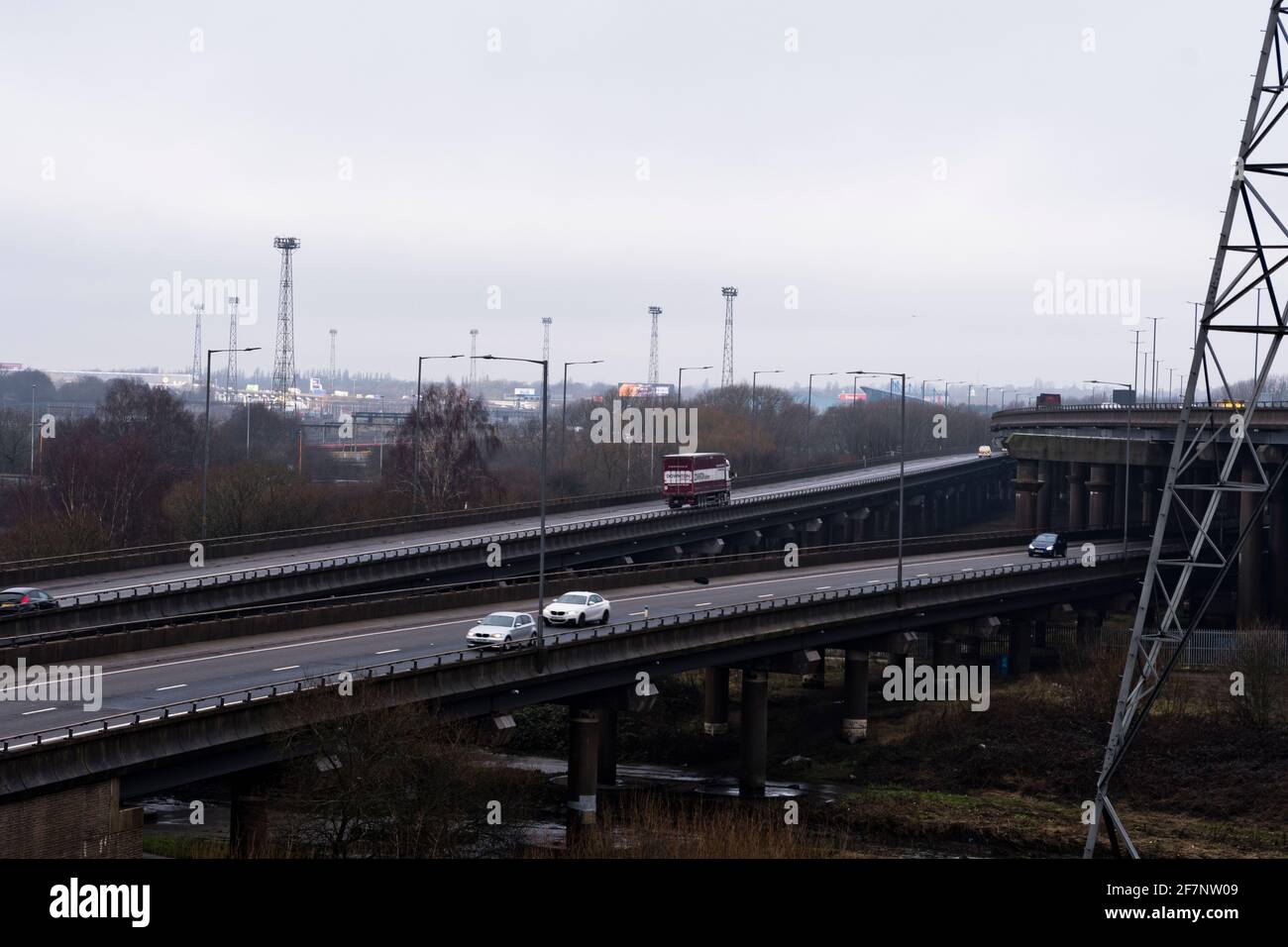 Raised motorway section hi-res stock photography and images - Alamy