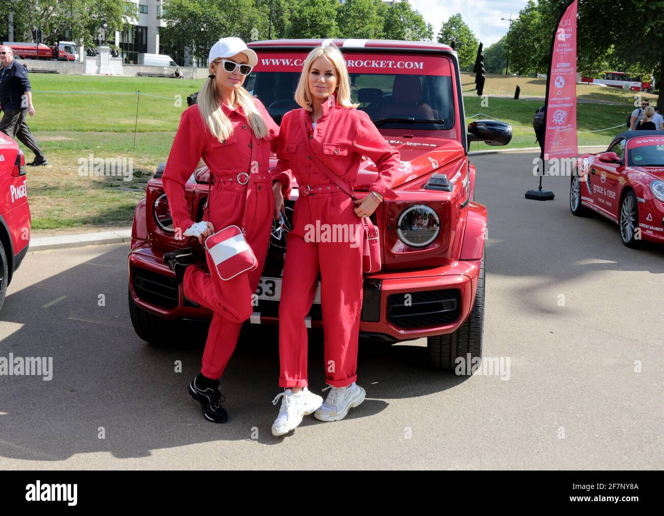 Caroline paris hilton hi-res stock photography and images - Alamy