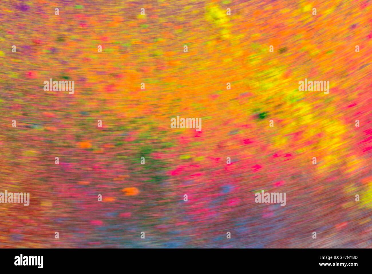 Capturing fast-moving color images using a long exposure Makes the ...